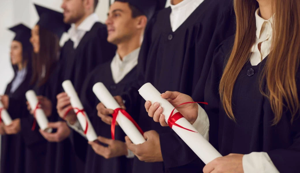 How To List a Degree on a Resume | ResumeCoach