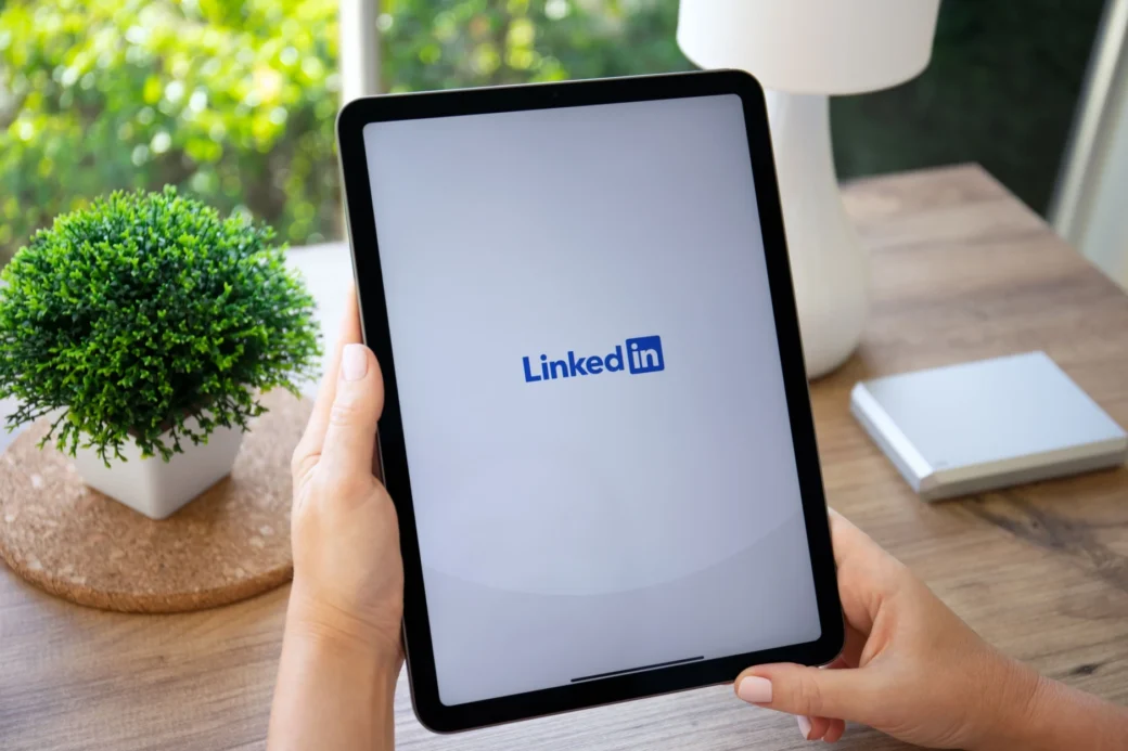 Mastering LinkedIn Skills – Tips, Tricks, and Best Practices | ResumeCoach